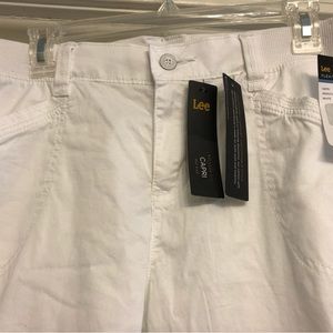Lee | Pants & Jumpsuits | Ladies Lee Capris | Poshmark